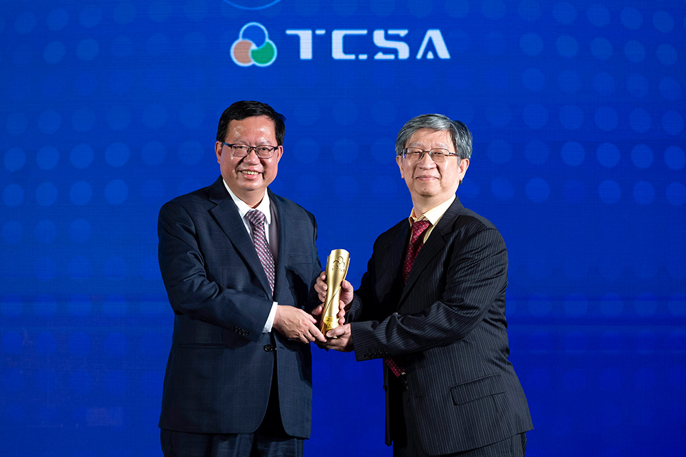 D-Link友訊科技引領永續生活 榮獲TCSA《台灣100大永續典範企業》與《報告書白金獎》