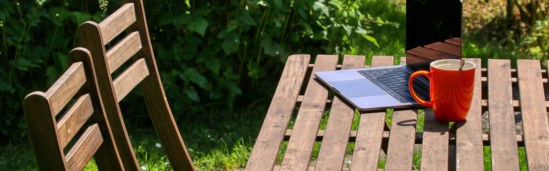 Work outside but stay online | D-Link UK